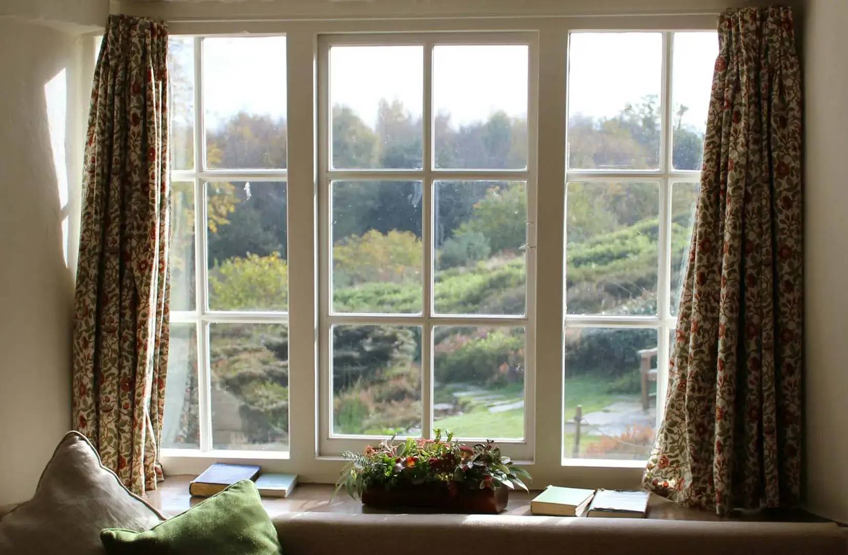 Fenêtre : quel vitrage choisir pour une isolation efficace ? | TRYBA