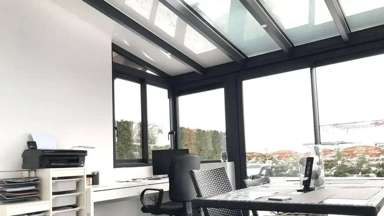 Aménager une véranda de moins de 20m² : idées et conseils | TRYBA