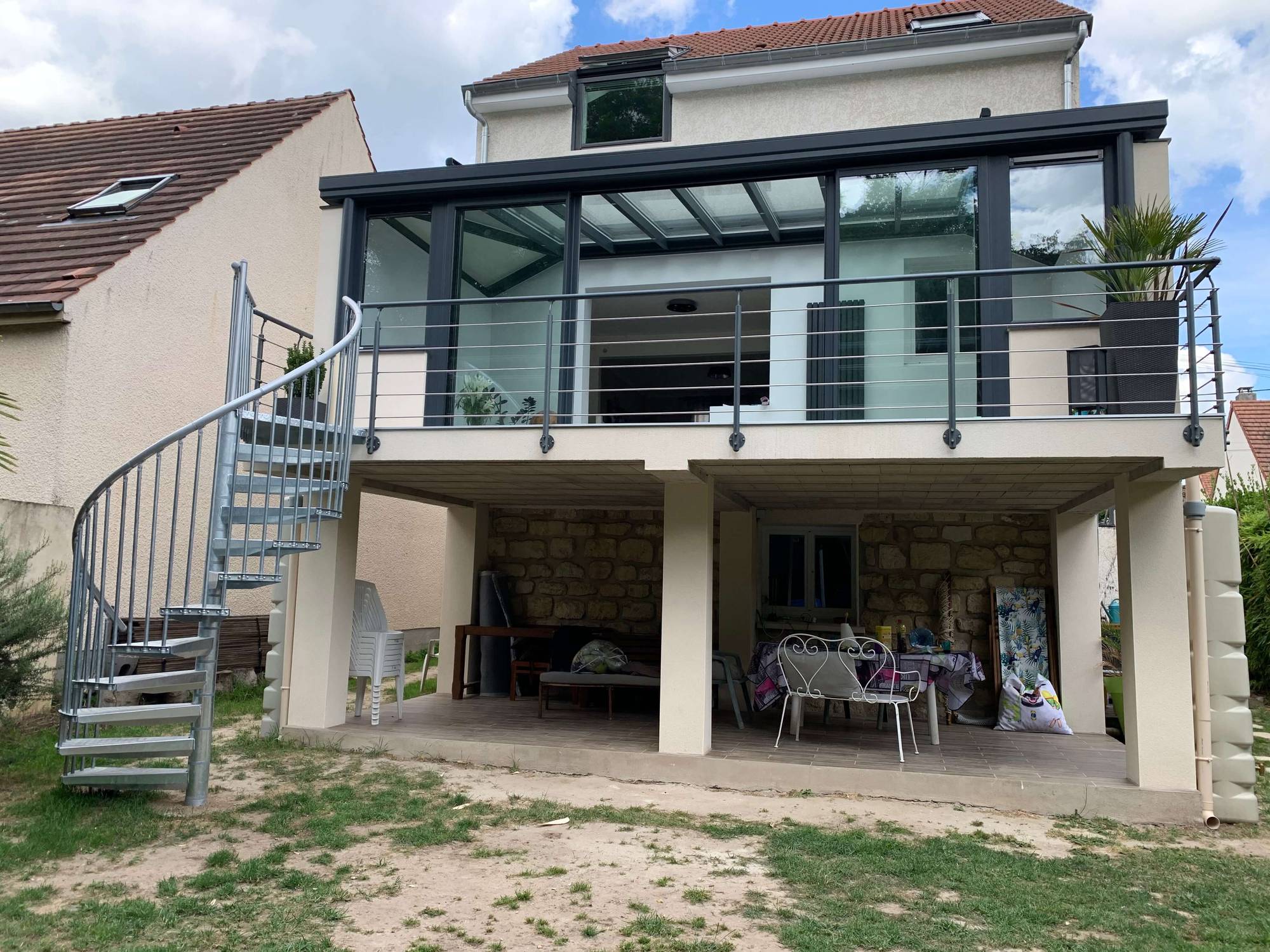 Pergola bioclimatique sur mesure à lames orientables en aluminium | TRYBA