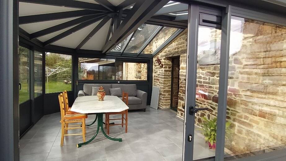 Véranda aluminium sur mesure : créez votre espace unique | TRYBA